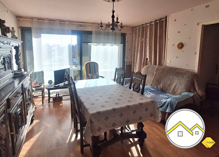 Appartement à vendre - Châteaubriant, Centre-ville, Gare - 3 pièces - 1 chambre