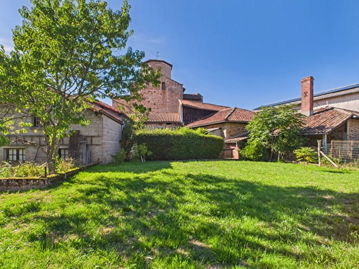 Maison à vendre - Rochechouart - 16 pièces - 7 chambres