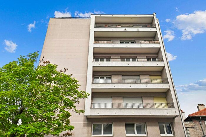 Appartement 4 pièces à louer à Vaugirard-Parc des Expositions, Paris 15ème arrondissement