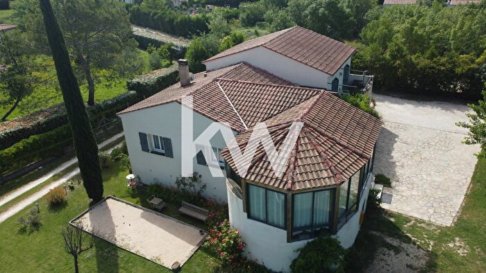 Maisons à vendre et appartements à louer - 1