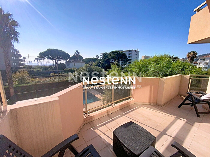 Appartement à vendre - Vallauris, Les Paluds - 2 pièces - 1 chambre