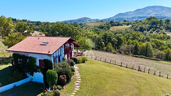 Maison 4 pièces à vendre à Cambo-les-Bains