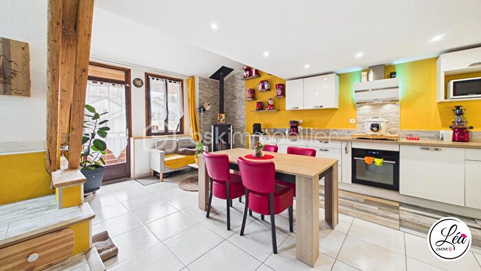 Appartement à vendre - Saint-Jeoire - 4 pièces - 3 chambres