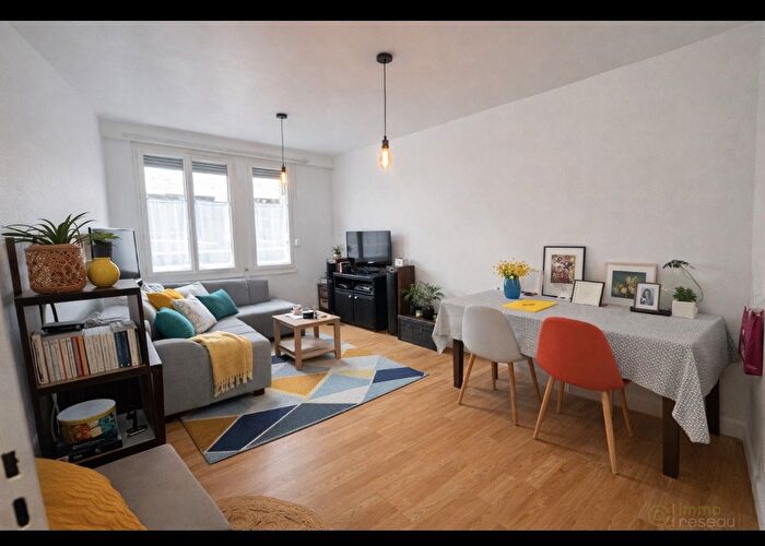 Appartement à vendre - Aubusson - 3 pièces - 2 chambres