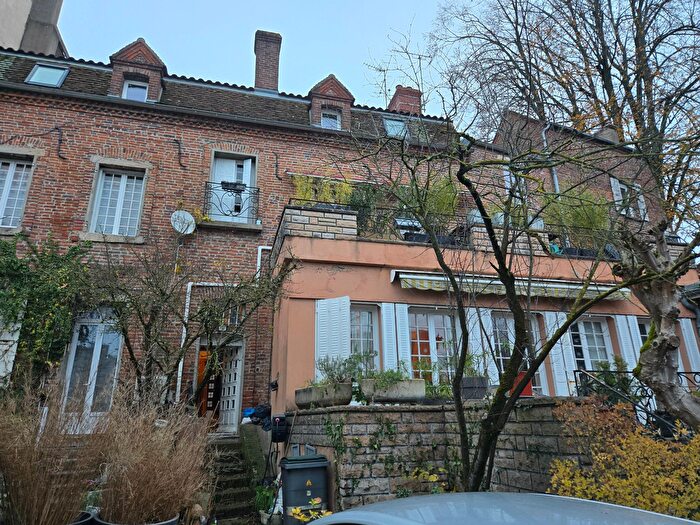 Appartement à vendre - Louhans - 6 pièces - 4 chambres