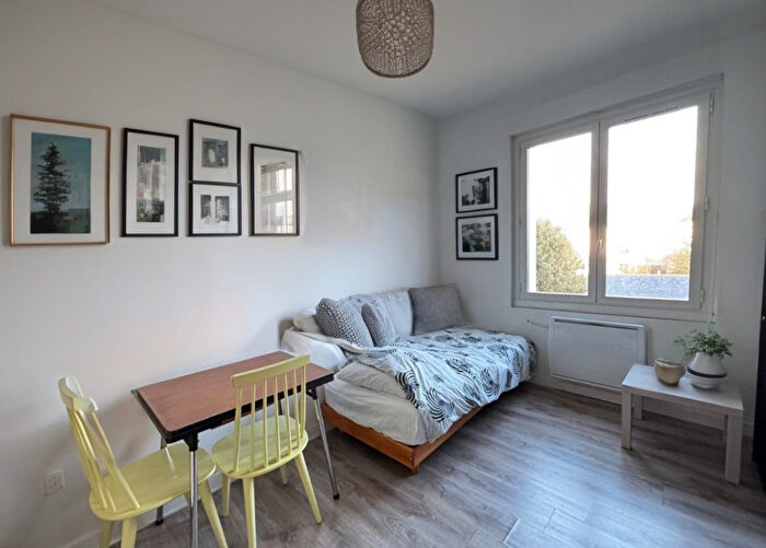 Appartement à louer - Quartiers Centre, Fougères, Sévigné - 1 pièce