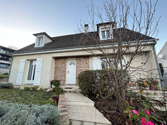 Maison à vendre - Coubron - 6 pièces - 4 chambres