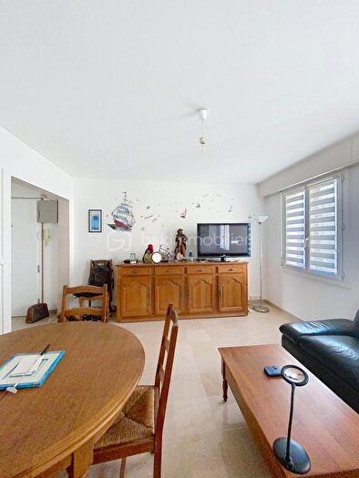 Appartement à vendre - Étampes, Saint-Michel, Croix de Vernailles - 3 pièces - 2 chambres