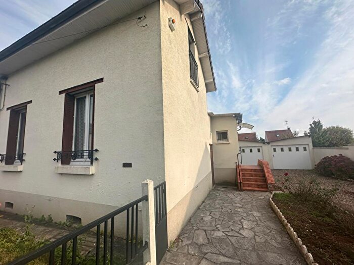 Maison à vendre - Sainte-Geneviève - 5 pièces - 3 chambres