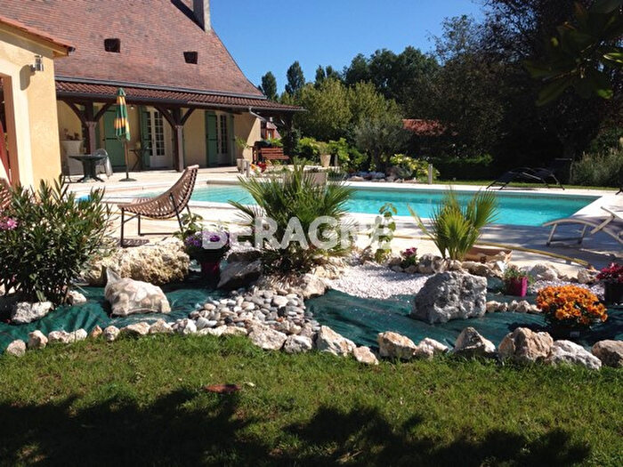 Maison à vendre - Bergerac, Centre-ville - 6 pièces - 5 chambres