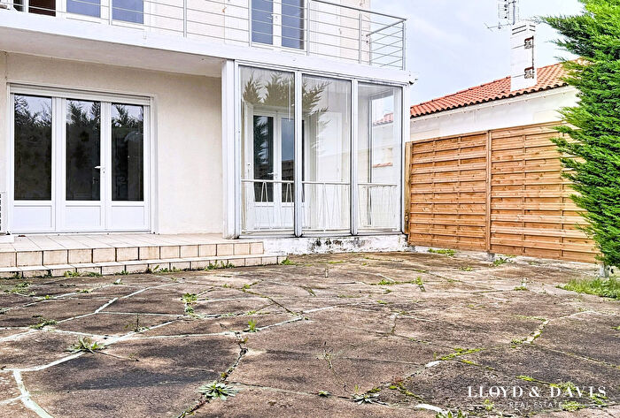Maison à vendre - Royan, Marne-Yeuse, Royan - 5 pièces - 3 chambres