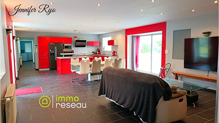 Prétot-Sainte-Suzanne : Maison 7 pièces à vendre