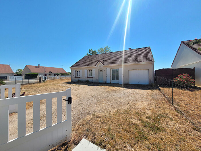 Maison 4 pièces à vendre - Saint-Denis-de-l'Hôtel
