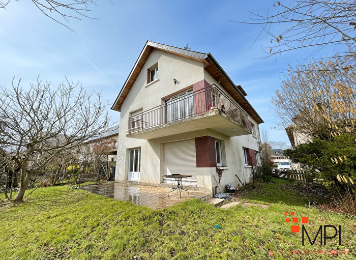 Maison à vendre - Le Rheu - 8 pièces - 6 chambres