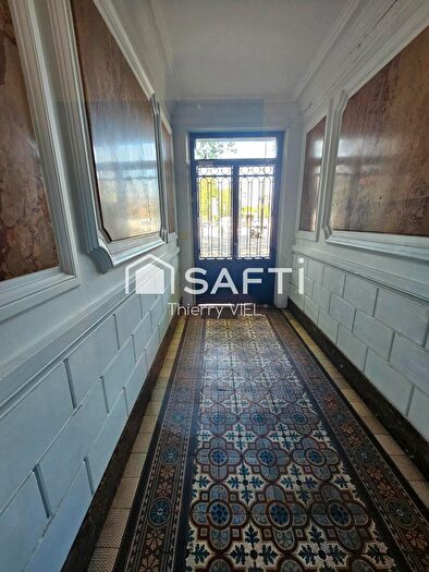 Paris 18ème, Jules Joffrin : Appartement 3 pièces à vendre
