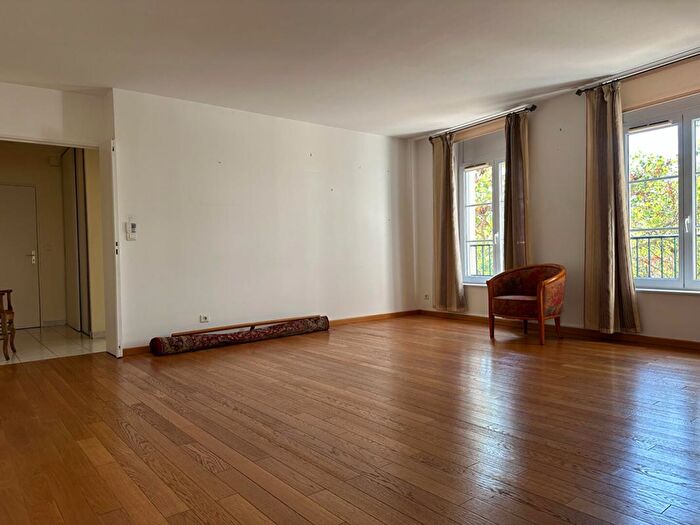 Épinay-sur-Seine, Centre-ville : Appartement 2 pièces à vendre