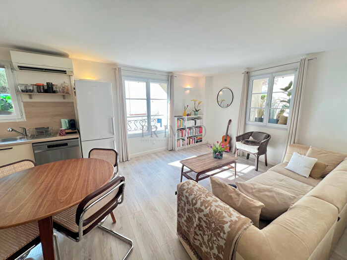 Appartement à vendre - Fréjus, Centre-ville - 3 pièces - 2 chambres