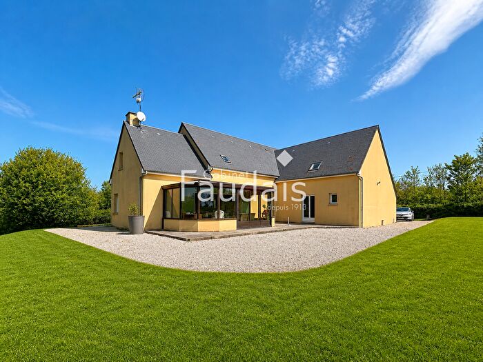 Maison à vendre - Carquebut - 7 pièces - 5 chambres
