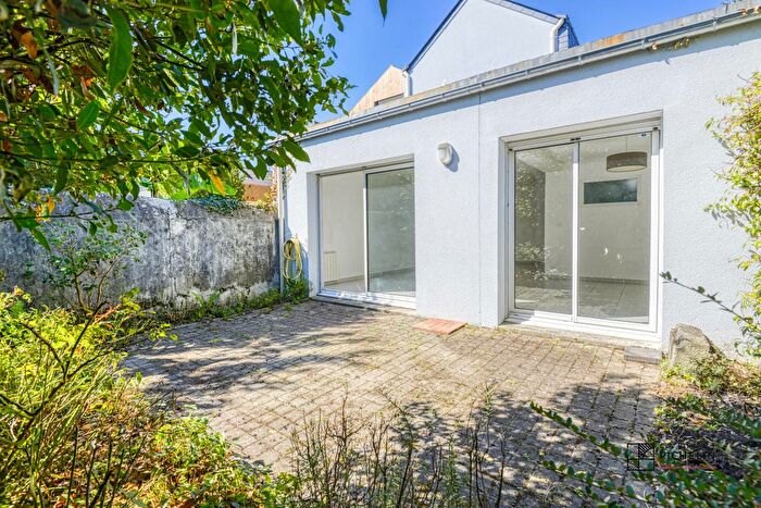 Maison à louer - Nantes, Sainte-Thérèse, Rond-Point de Vannes - 5 pièces - 3 chambres