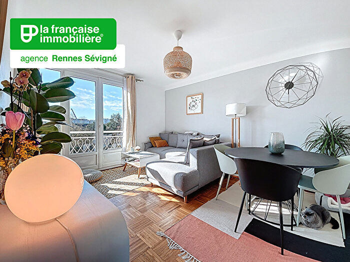 Appartement à vendre - Quartiers Nord-Est, Jeanne dArc - 3 pièces - 2 chambres