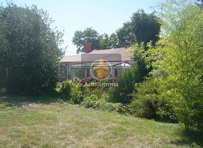 Maison à vendre - Bois-de-Céné - 5 pièces - 2 chambres