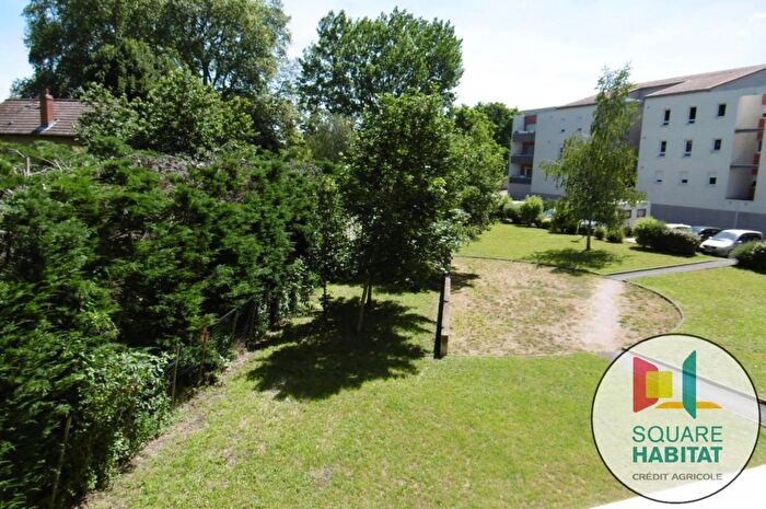 Appartement à louer - Issoire, Faubourg - 2 pièces - 1 chambre