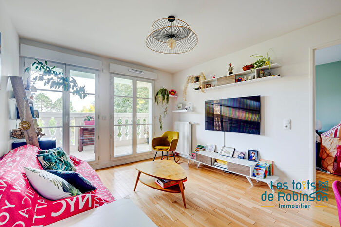 Appartement à vendre - Le Plessis-Robinson - 3 pièces - 2 chambres