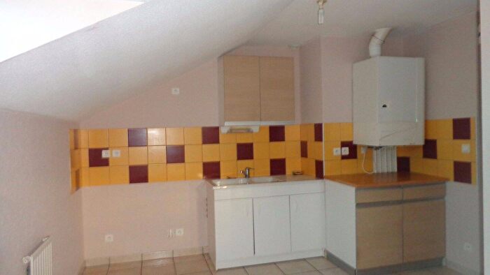 Appartement à louer - Aurillac - 2 pièces - 1 chambre