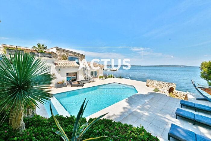 Maison à vendre - Istres, Heures Claires, Quatre Vents, Ranquet - 8 pièces - 5 chambres