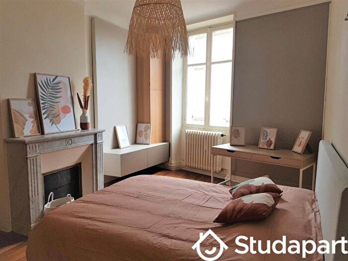 Appartement 1 pièce à Centre, Angers, à louer