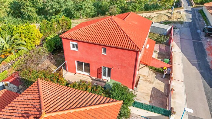 Maison à vendre - Saint-Laurent-de-la-Salanque - 5 pièces - 3 chambres