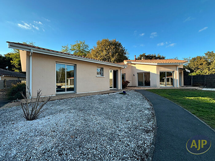 Maison à vendre - Arsac - 7 pièces - 5 chambres