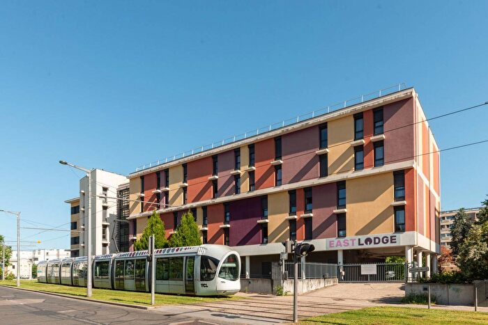 Appartement à louer - Saint-Priest - 1 pièce