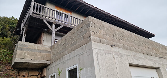 Maison à vendre - Sartène - 8 pièces - 5 chambres