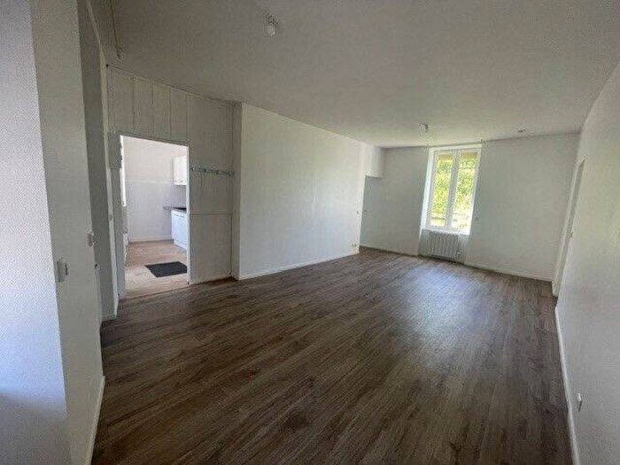 Dienat-Forges, Montluçon - Appartement 3 pièces à louer
