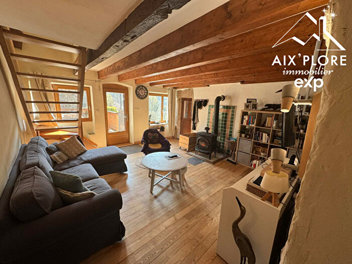 Bolozon - Maison 8 pièces à vendre