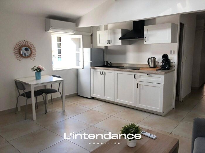 Appartement à louer - Paradis, Hyères - 2 pièces - 1 chambre