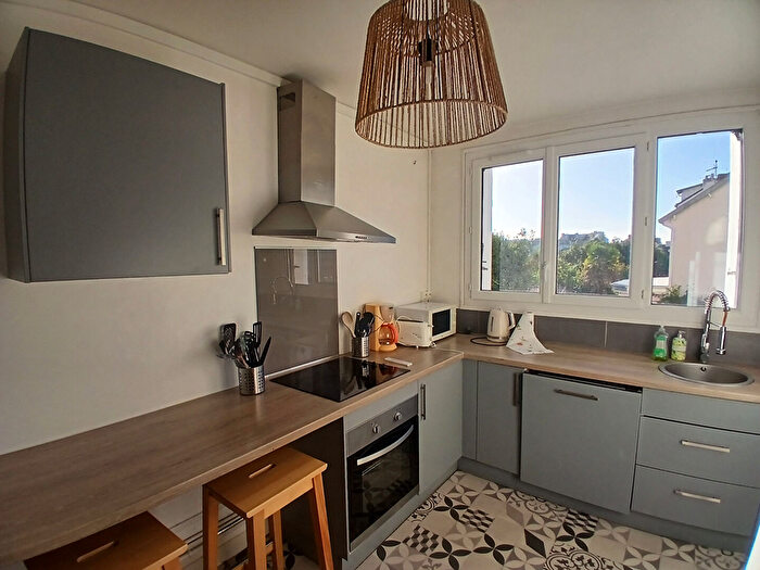Nantes, Saint-Clément, Jardin des plantes, Caserne Lamoricière : Appartement 4 pièces à louer