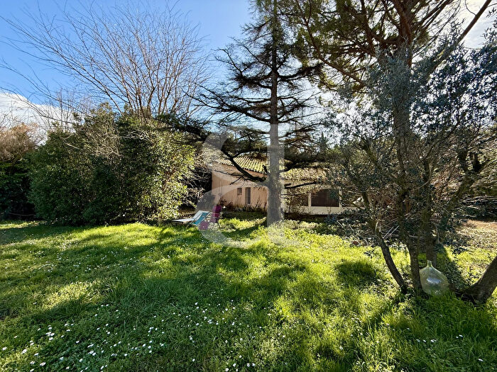 Maison à vendre - Saint-Rémy-de-Provence - 5 pièces - 4 chambres