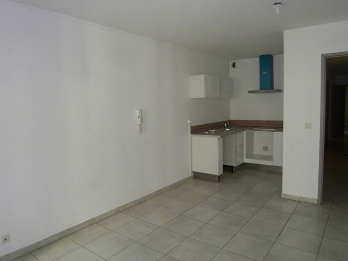 Appartement à louer - Marseille ème arrondissement - 3 pièces - 2 chambres