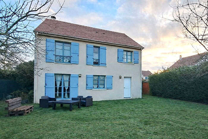 Maison à vendre - Bruyères-sur-Oise - 6 pièces - 4 chambres