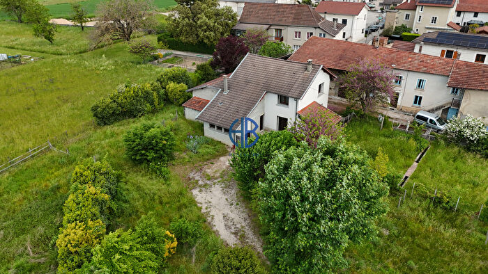Maison 5 pièces à vendre à Saint-Victor-de-Cessieu