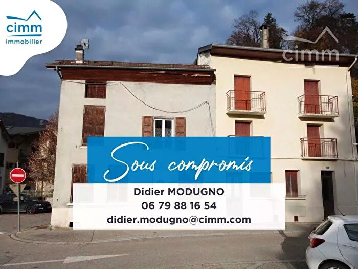 Maison à vendre - La Rochette - 6 pièces