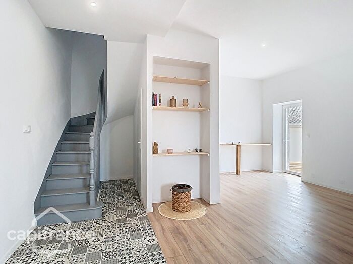 Maison à vendre - Thouars - 7 pièces - 4 chambres