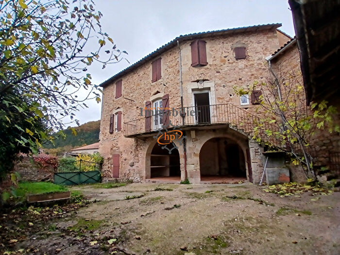 Appartement à louer - Saint-Affrique - 5 pièces - 4 chambres