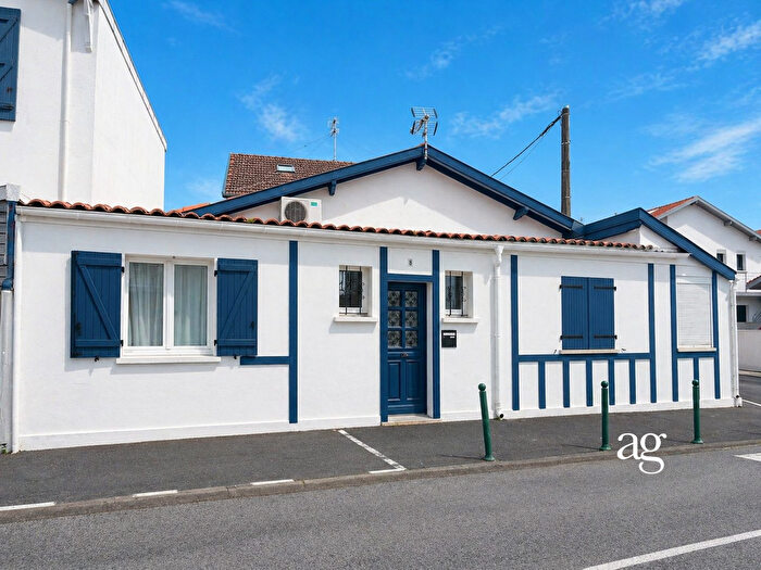 Maison à vendre - Biarritz, Larrepunte, République - 4 pièces - 3 chambres