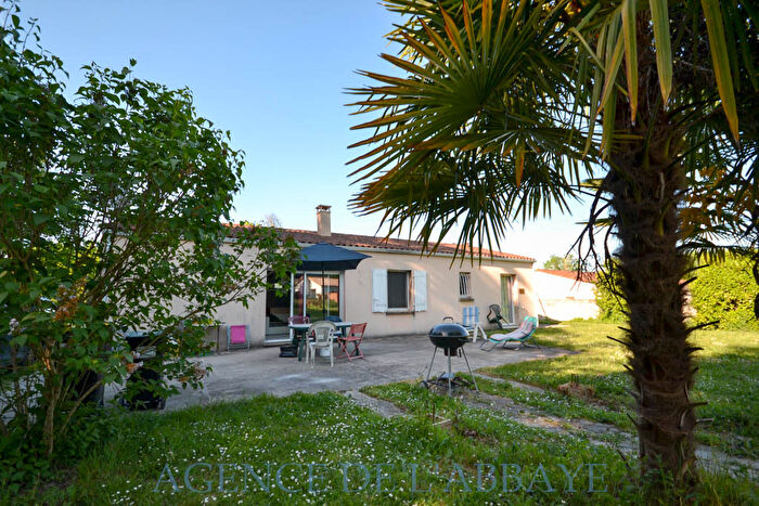 Maison 5 pièces à vendre - Brives-sur-Charente