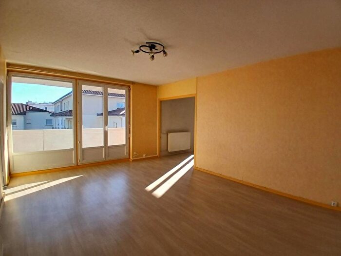 Appartement à vendre - Feurs - 4 pièces - 3 chambres