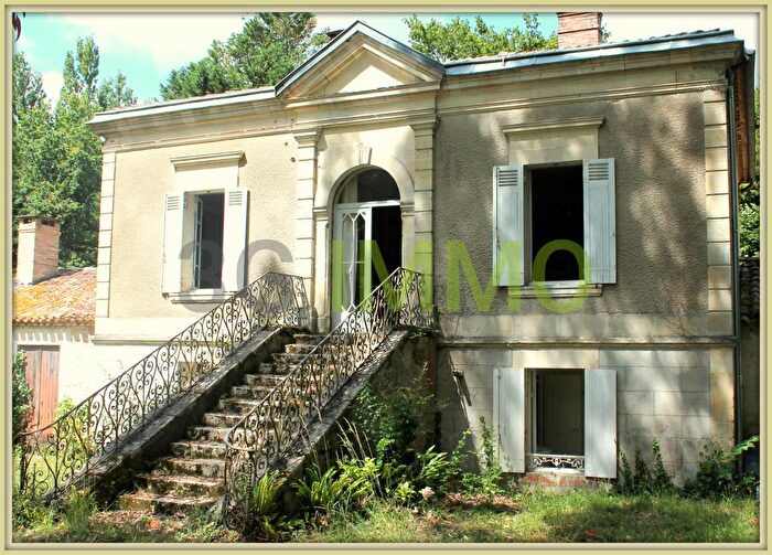 Belin-Béliet : Maison 9 pièces à vendre