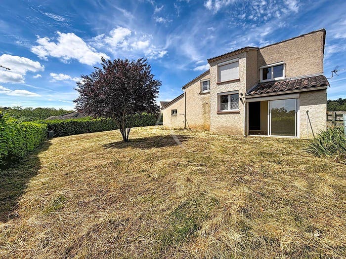 Maison 3 pièces à Puy-l'Évêque, à louer